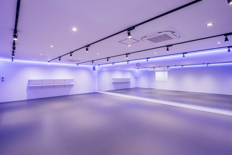 FOCUS DANCE STUDIO 名古屋スタジオ | 株式会社シーズン | 名古屋の店舗デザイン・店舗改装・店舗設計はシーズンへ